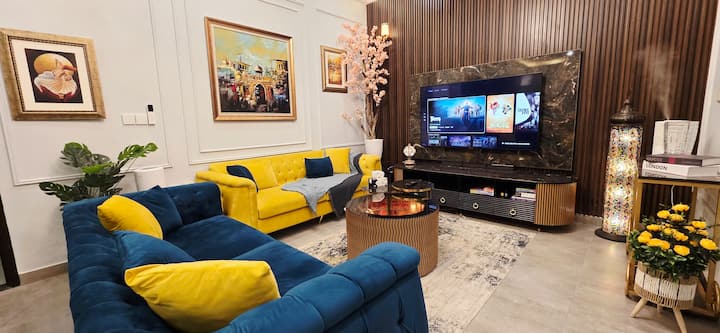 Alvora Nest- Luxury Family Stay | Cinema | Skypark - Pakistán