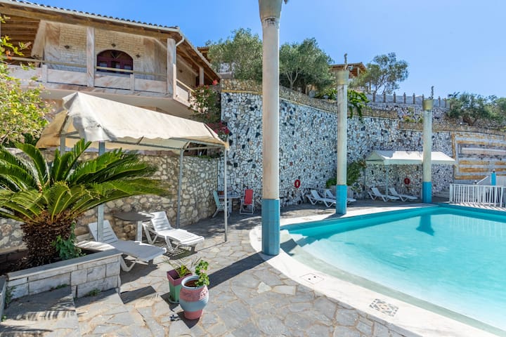 Paco's Resort Standard Studio 1 - Paxi
