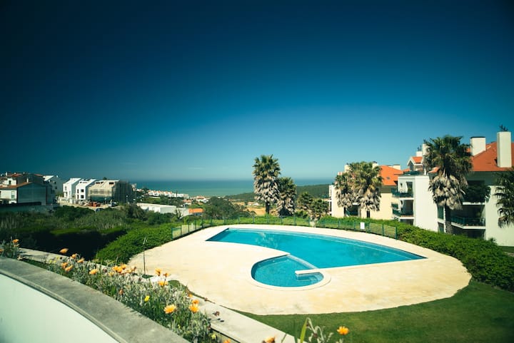 Bright & Spacious 4-ensuite, Pool & View - Ericeira