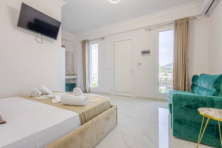 5 Min Walk From Sea | Breakfast Included | No.4 - Ksamil