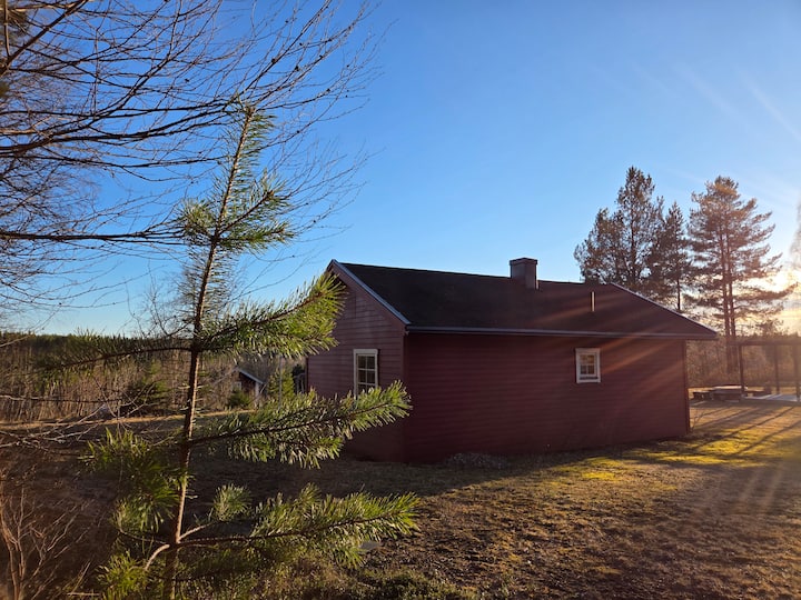Cosy Cabin Near Lake & River, Peaceful Getaway - Sweden