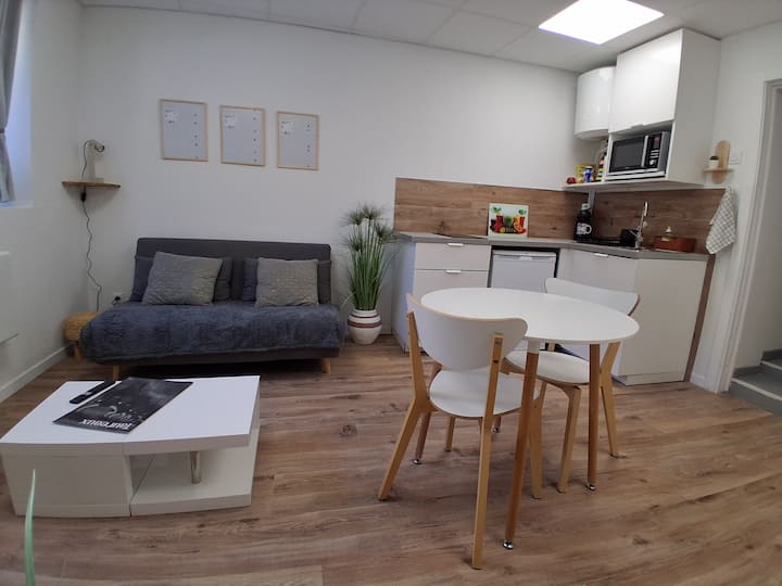 T1 Bis Cosy • Fibre - Gare 5 Min • Plages 15 Min - Lunel