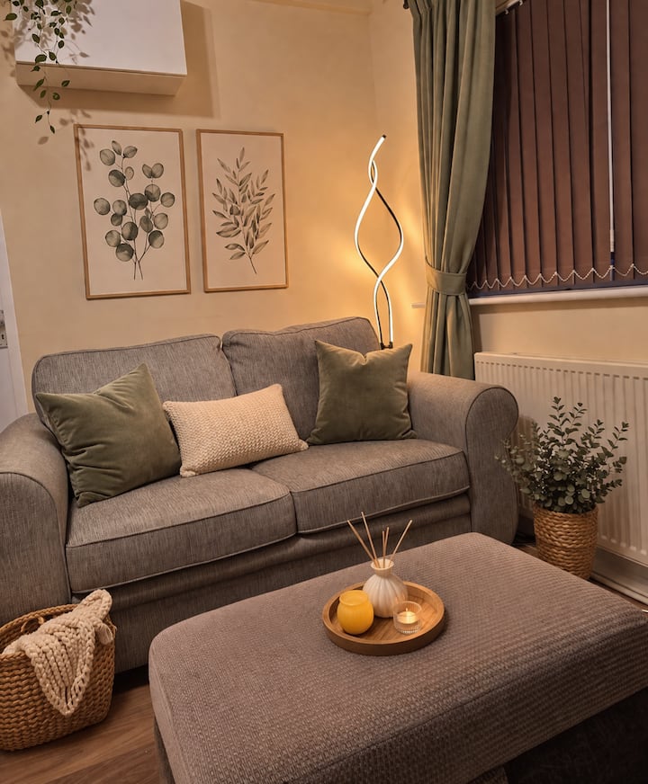 Private Entrance Annexe|1 Double Bedroom+sofa Bed - Leeds