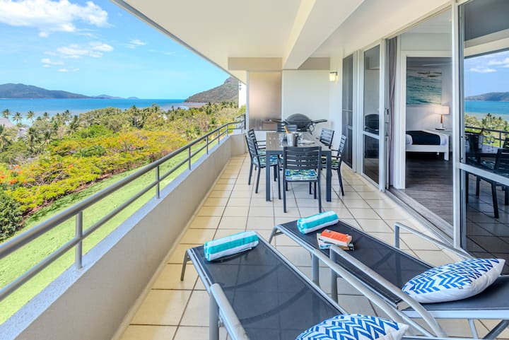 Quality Central Poinciana 204 Free Buggy Included - Hamilton Island
