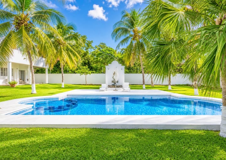 Casa Tipo Hacienda Con Cenote Privado - Cancún