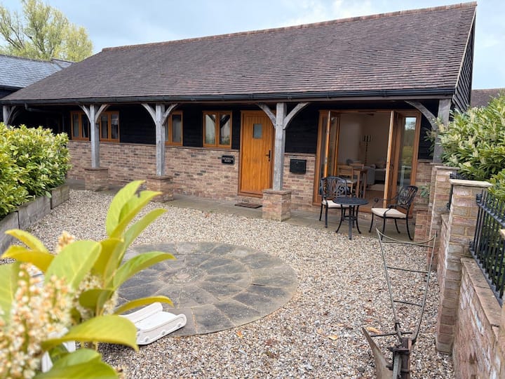Pickwick Barn - Hertfordshire