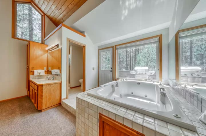 Glaze Meadow Forested Retreat At Black Butte Ranch - Sisters, OR