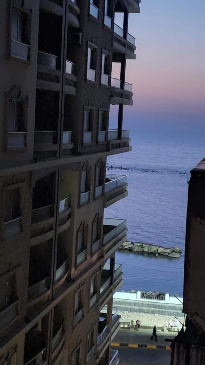 شقه مكيفه بحر مباشر اسكندر ابراهيم لعائلات الكبيرة - Alexandria
