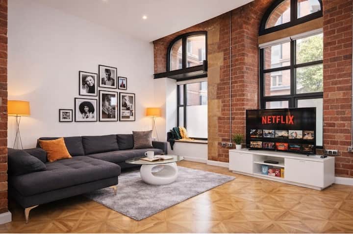 New York Loft 2 Br - Sleeps 6 - Leeds