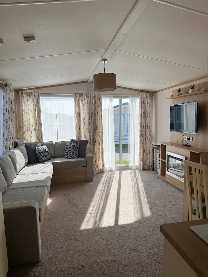 New Static Caravan Located At Marlie Holiday P. - 