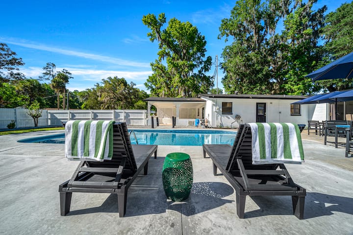 Private Suite | Pool Access | Close To All Ocala! - Ocala, FL