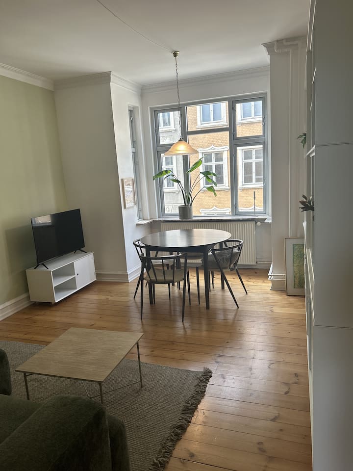 Charmerende "Leglighed" I Hjertet Af Odense - Odense
