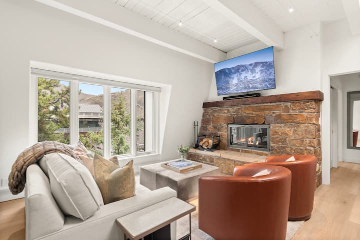 Aspen 2br Walk To Lifts + A/c | Chateau Vista - Aspen, CO