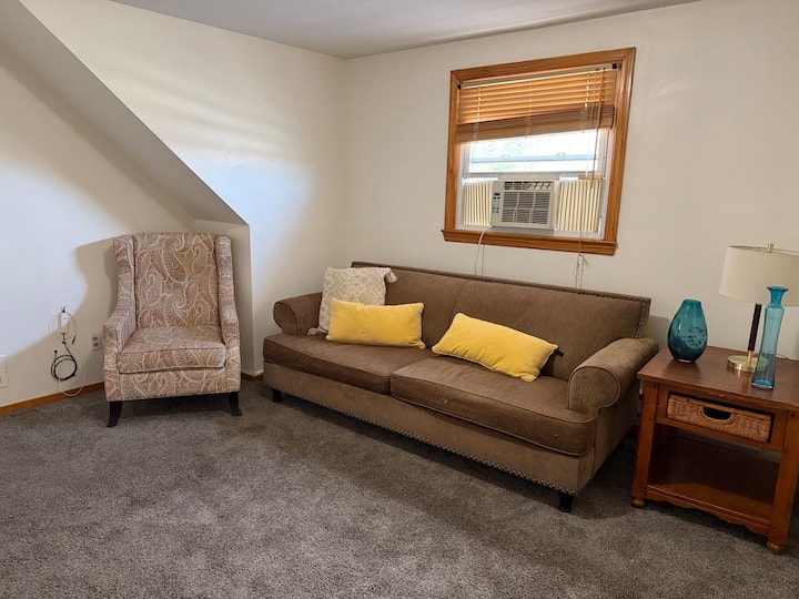 Cozy 2br W/backyard, Grill+ Easy Nyc Access - Menlo Park, CA