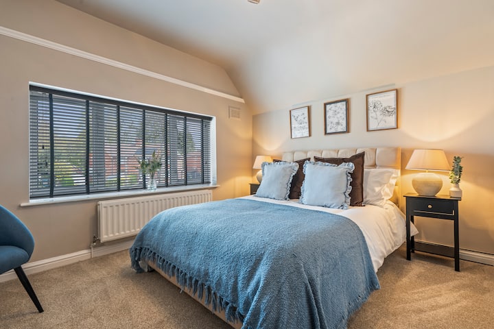 3bdr Telford Driveway Fits Vans New Equipped Home - Telford