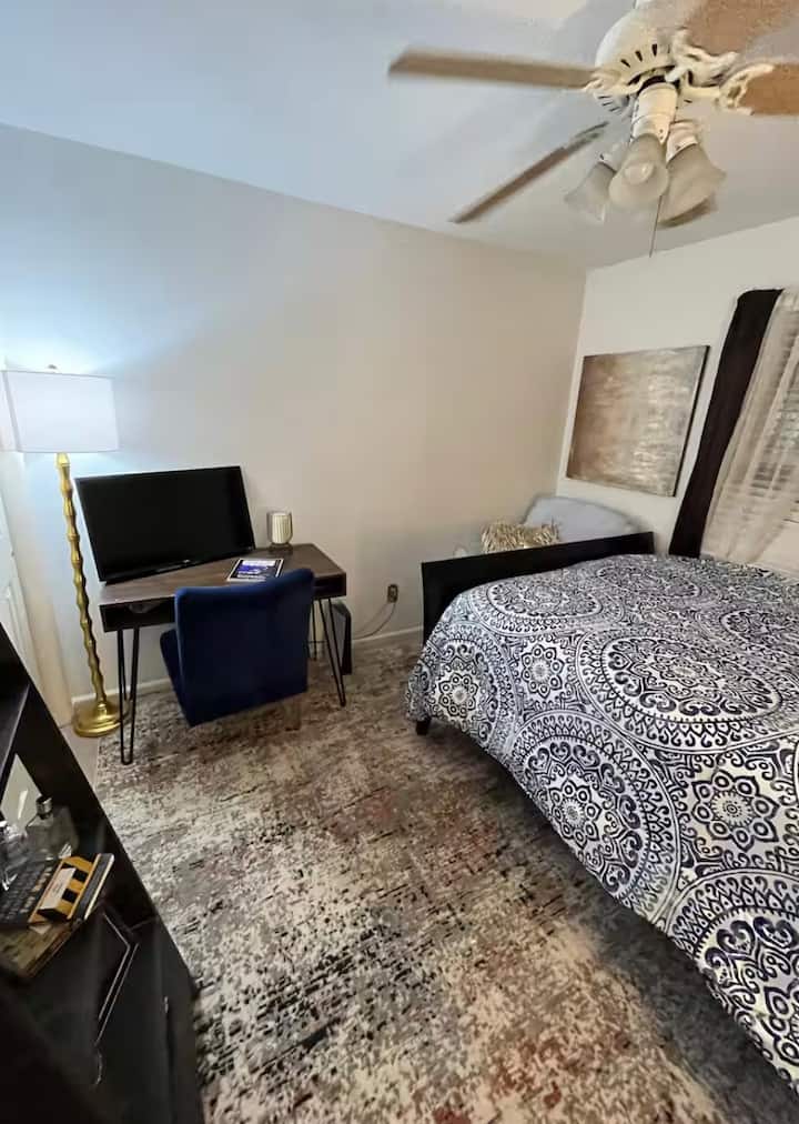 Elevated / Boutique Feel - Hampton, VA