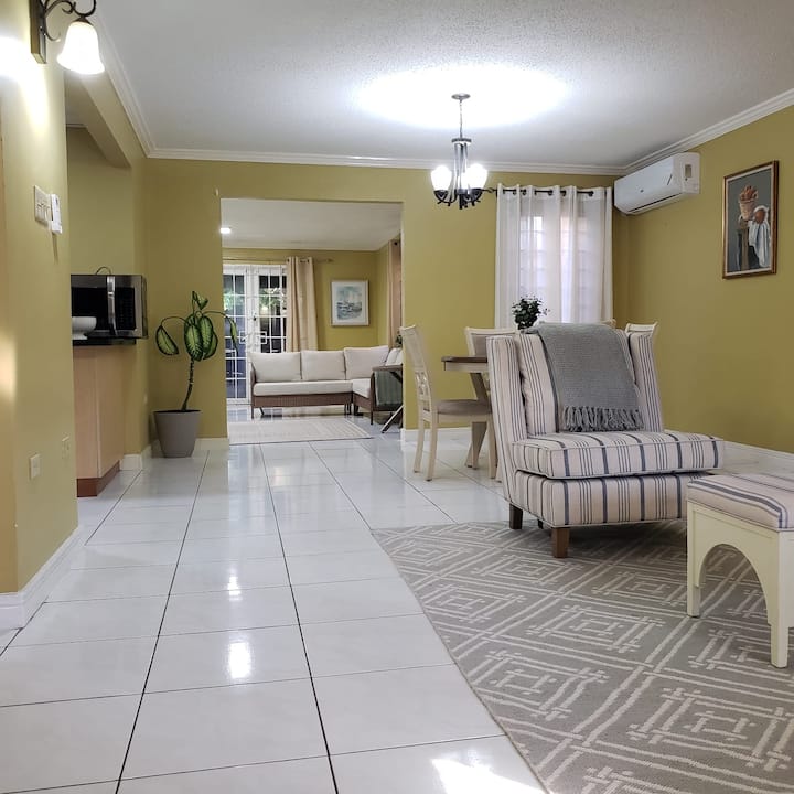 Warm Island Villa | Gated | 3br Near Airport - Montego Bay