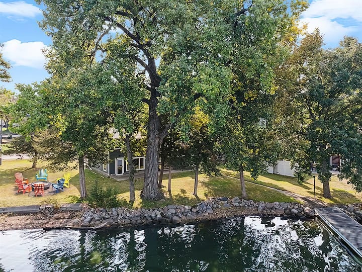 Cozy Family Lake Home | Hot Tub | Fire Pit | Dock - Fairmont, MN