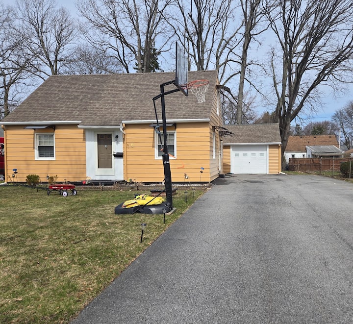 Golden Moon House" Residence Relax In Rochester Ny - Rochester, NY