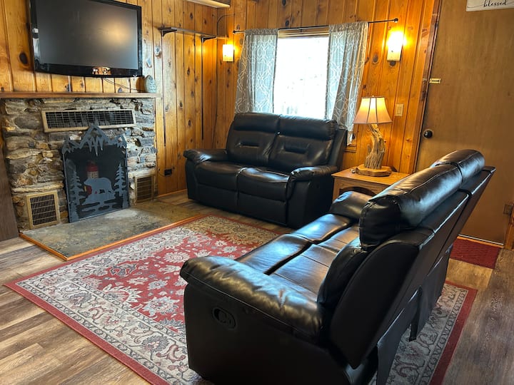 Cabin In The Pines - Woodland Park, CO
