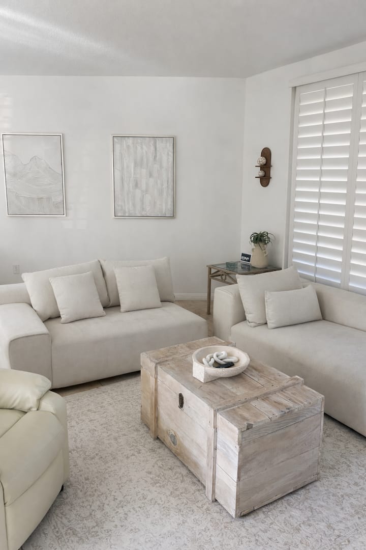 Palm Springs Desert Retreat Coachella & Stagecoach - Cathedral City, CA