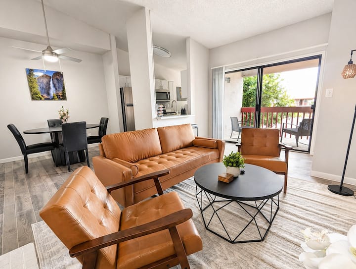 Spacious King Bed 1br | Downtown Mesa & Phoenix - Mesa, AZ