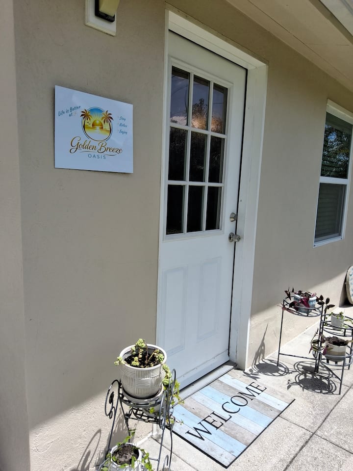 Golden Breeze Oasis Relax & Enjoy En Florida. - Lehigh Acres, FL