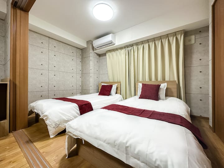 Ujun Tsutenkaku | Apartment Hotel | Triple Room - Osaka, Japan