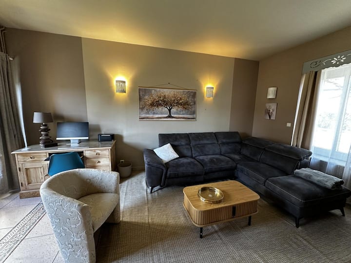 Gîte Moulins, 4 Pièces, 6 Pers. - Moulins