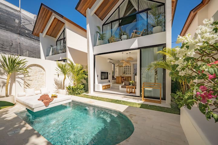 Modern Stylish 1br Escape W/pool View In Uluwatu - Australia