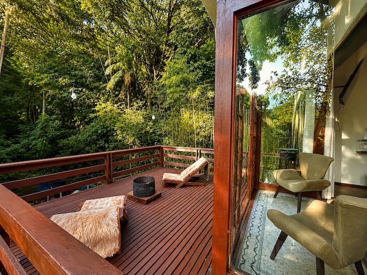 Chalé Floresta - Deck Privativo Com Hidro - Petrópolis
