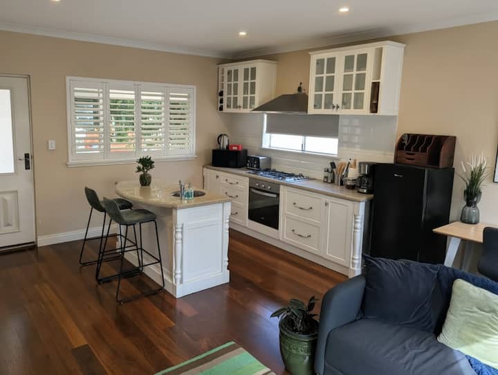 Private Guesthouse Near Cafés, River And Freo - Perth