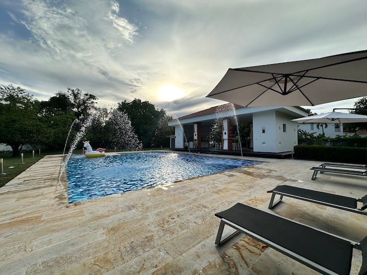 Relajante Casa Lujosa En Melgar Tolima - Melgar
