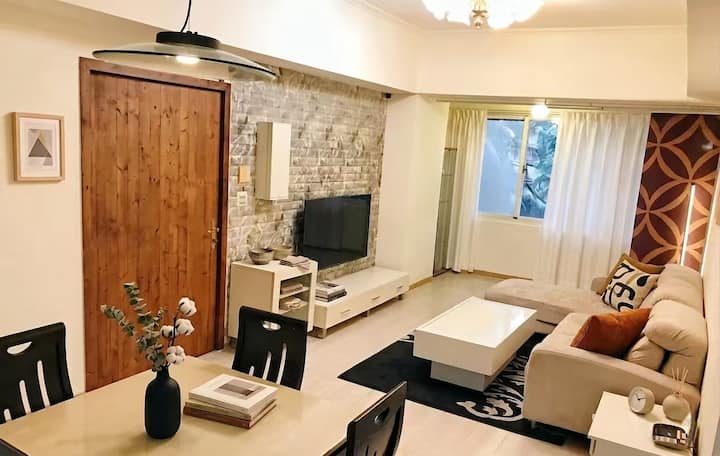 Mrt亞東醫院捷運站，寧靜優雅樓下有超商美食餐廳 近夜市非常方便 - 수린 구