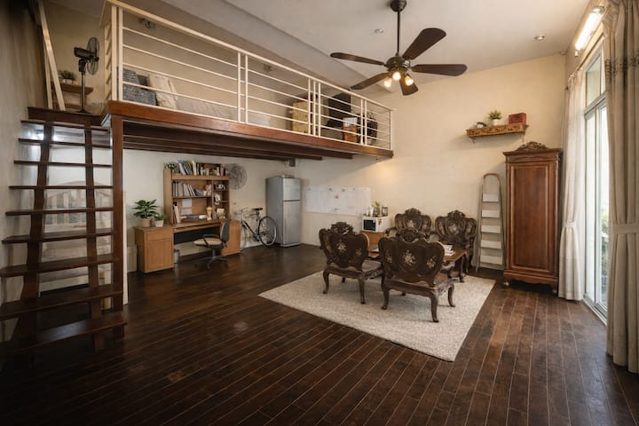 Hidden Loft In Old Quarter - China