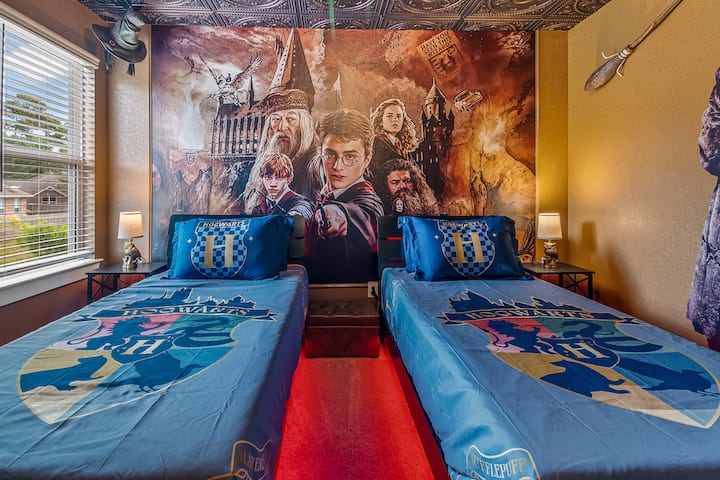 Harry Potter | New York Game Room | Backyard - The Woodlands, TX