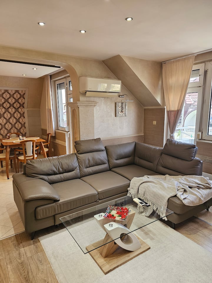 Opera・classy・ Center Of Town・2 Bedroom - Varna