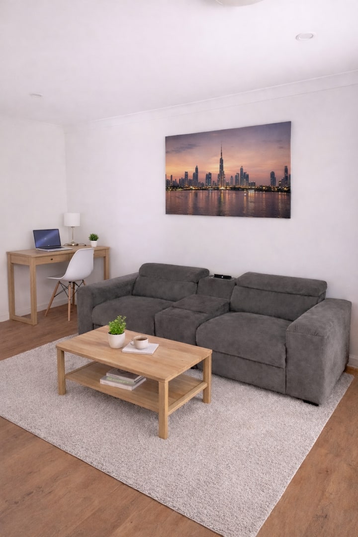 Private 1br Retreat With Garden & Spa - Blacktown
