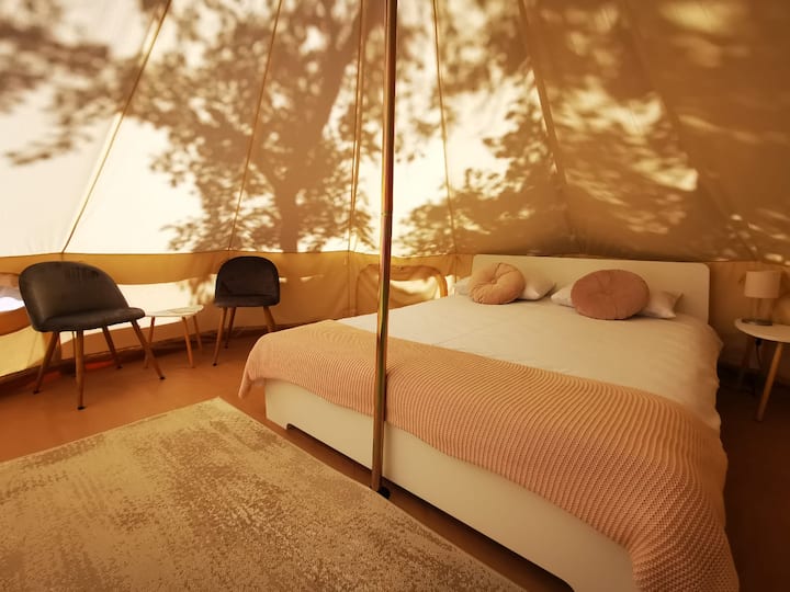 Cort De Lux Cu Piscina, Natura, Relaxare - Călimănești