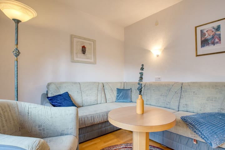 Ruhige Auszeit: Apartment Mit Balkon Für 3 - Leutasch