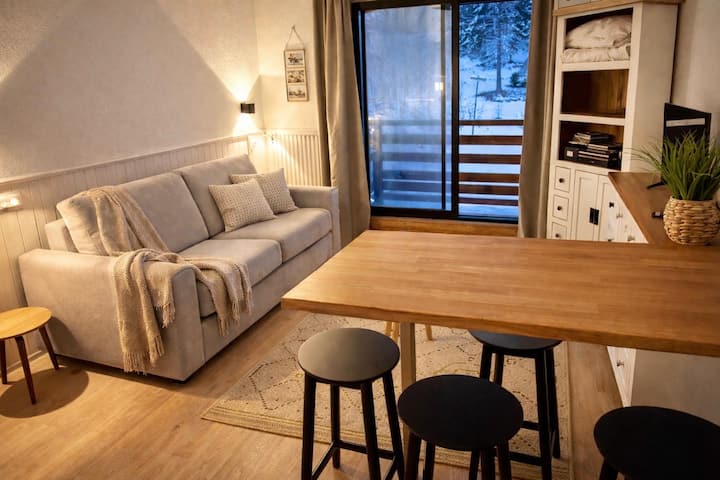 Appartement Sur Les Pistes, Résidence Familiale - Mijoux