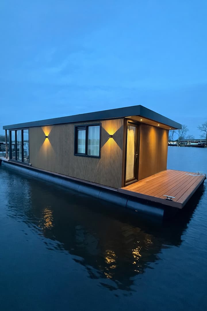 Genieten Op Het Water, House Boot Loosdrecht! - Hilversum