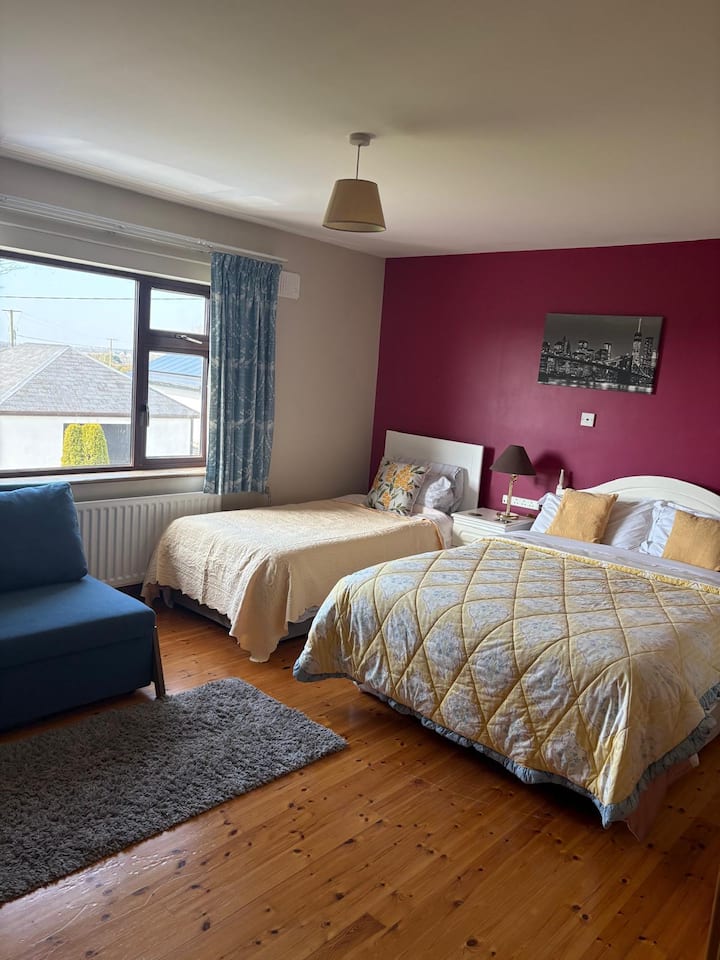 B&b - Family Room 2 - Oranmore