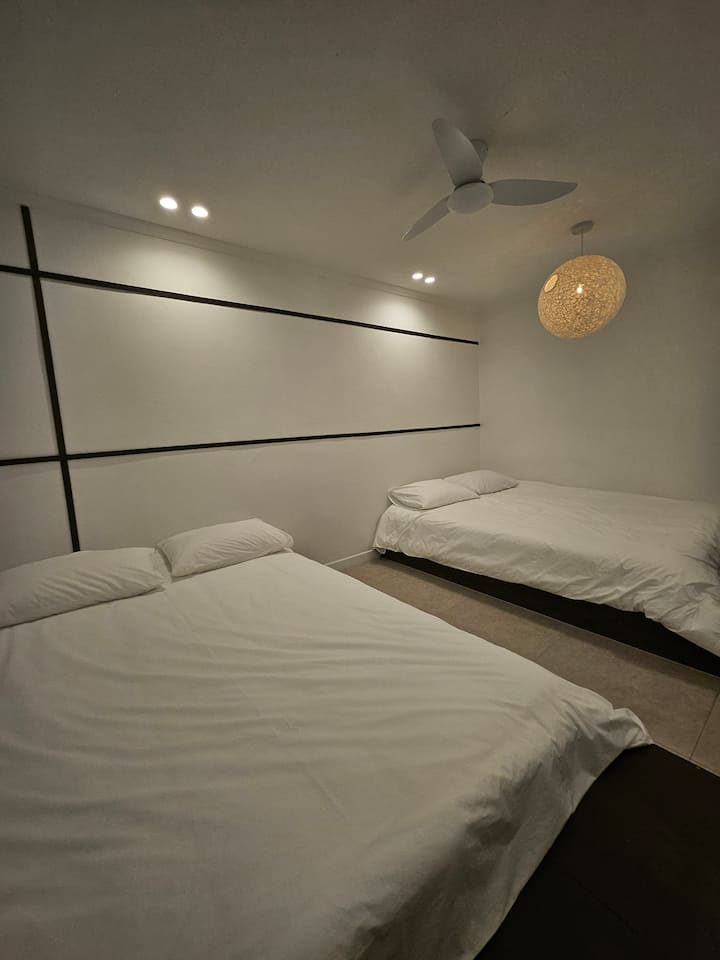 [오픈할인] 상무지구 유스퀘어/침대3개/최대7명/방2화1/프리미엄 감성숙소 - Gwangju