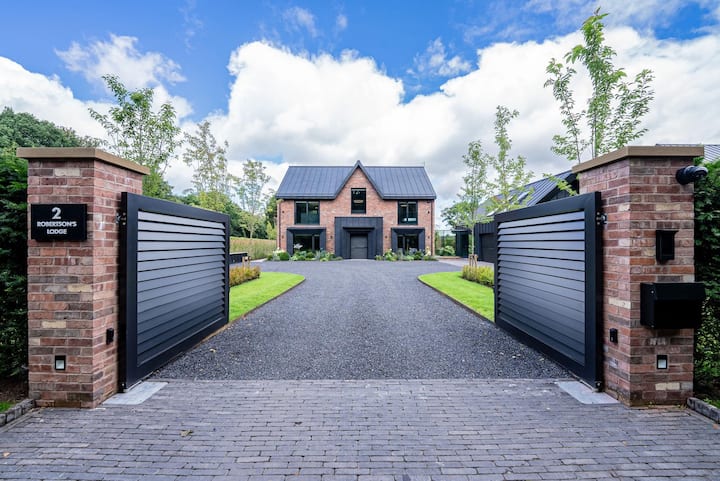 The Residence At Bollington Lane - Macclesfield