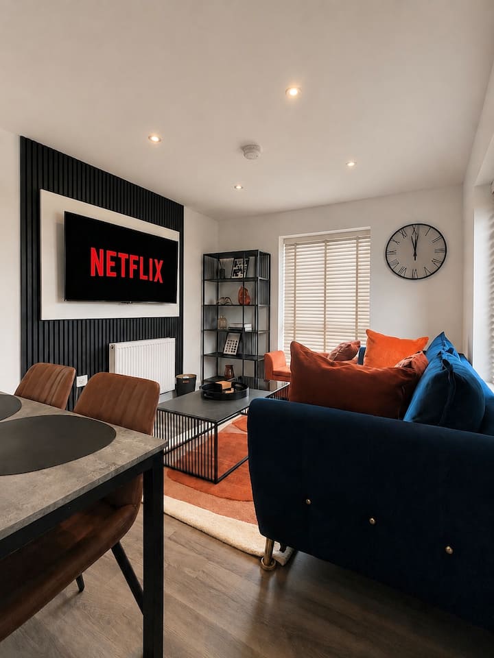 Sleeps 5 | 4 Beds | 2 Bathrooms | 2 Parking Spaces - Campton