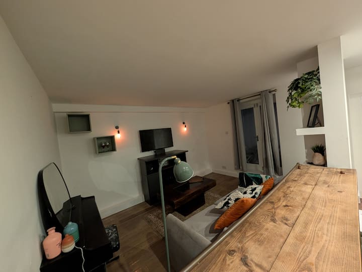 Sw6 Flat | Near Stamford Bridge & Craven Cottage - London, UK
