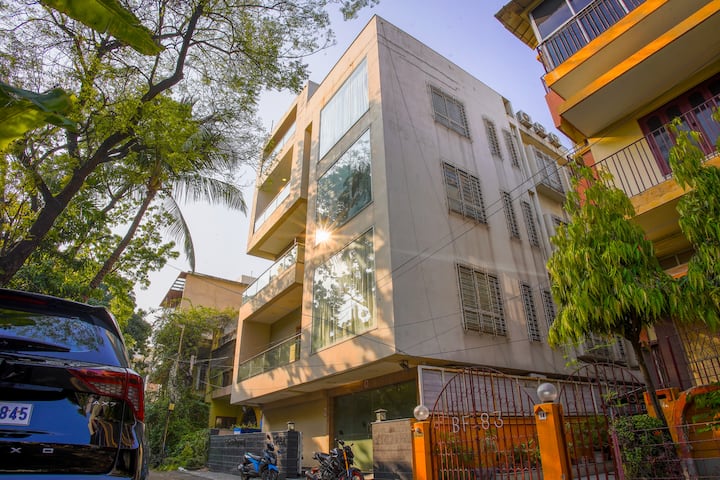 Wedding Villa - Rooms & Banquet - Kolkata