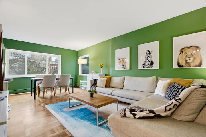Tranquil Designer Condo In Downtown + Free Parking - South Park - Seattle