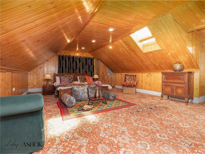 Luxury Ashok Cottage - Srinagar